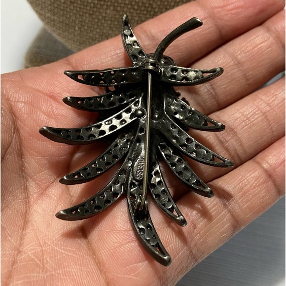 Albert Weiss | Jewelry | Vintage Weiss Brooch Pin | Poshmark